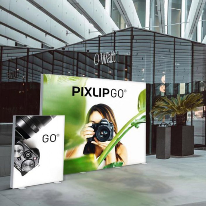 PIXLIP GO Wand 300 – 3 m LED Messewand mit Textildruck